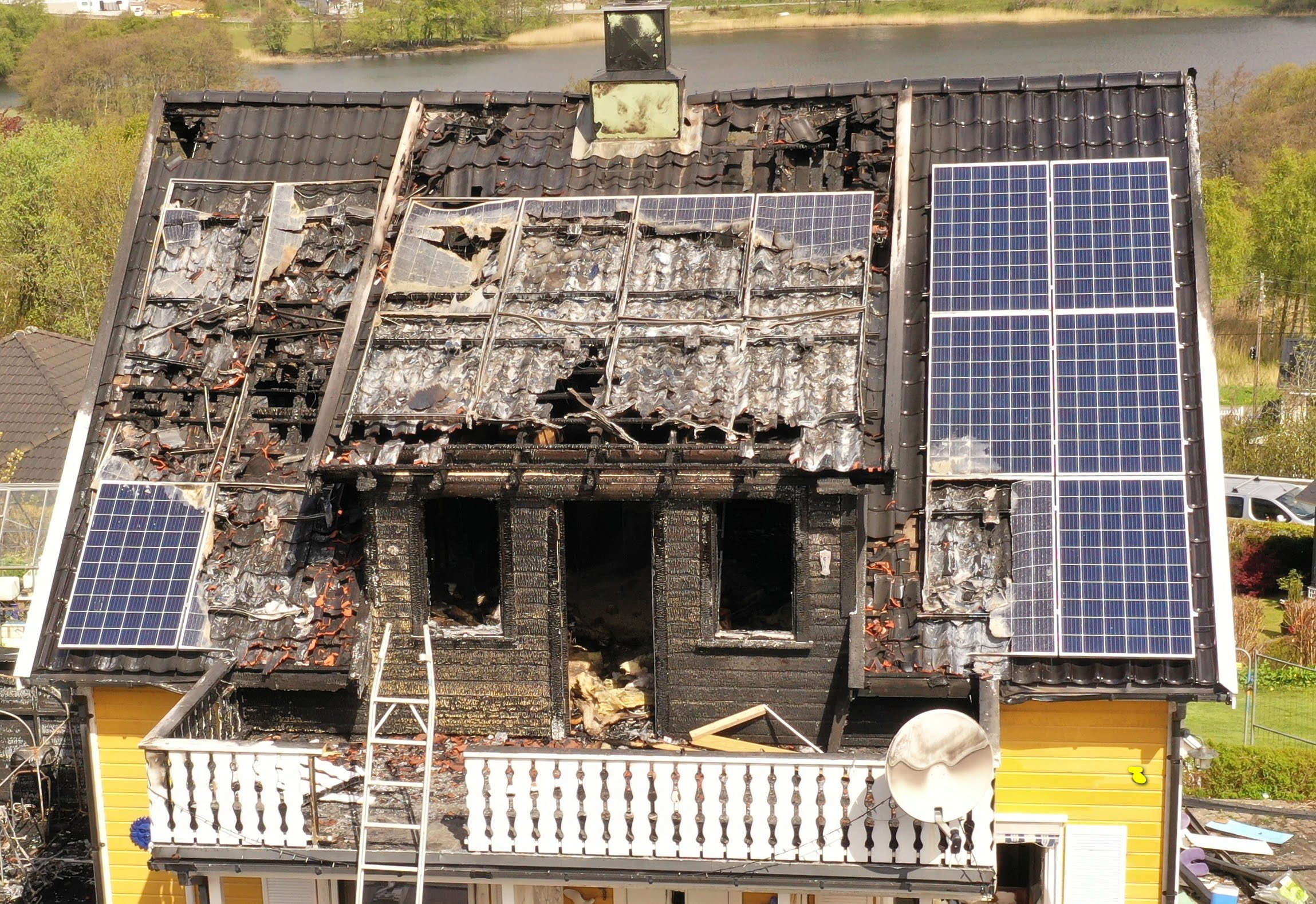 Vurderer du solcellepanel på taket - bruk riktig fagkompetanse. • Takstnett